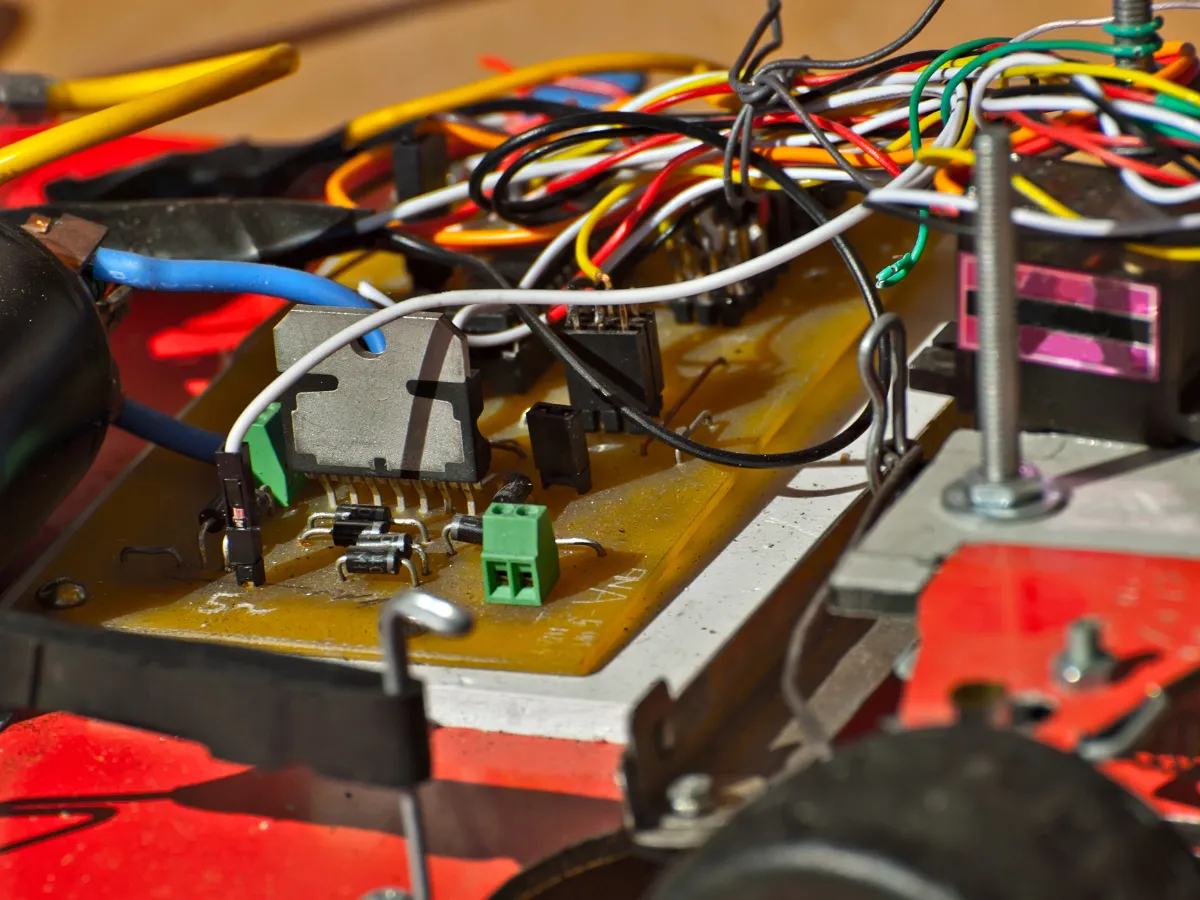 Robotics: Extreme Engineering - Kiewit Luminarium